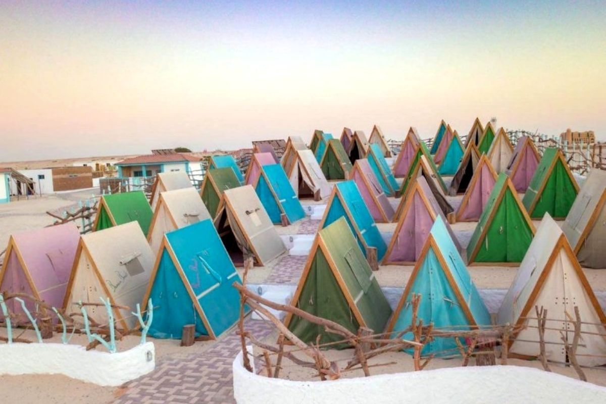 Dubai allows camping with caravans on Jebel Ali beach