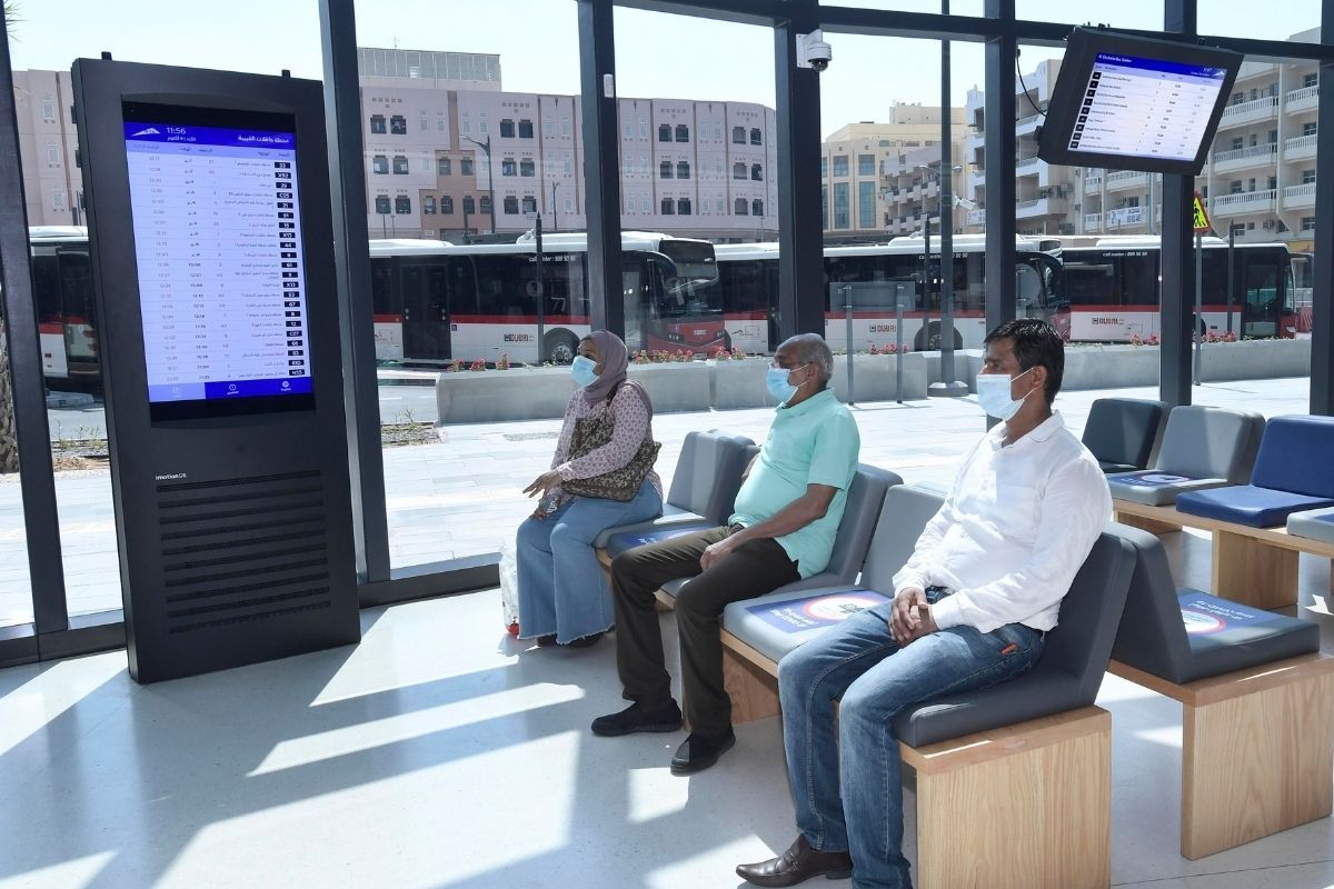 RTA starts the installation of 151 smart screens displaying real-time ...
