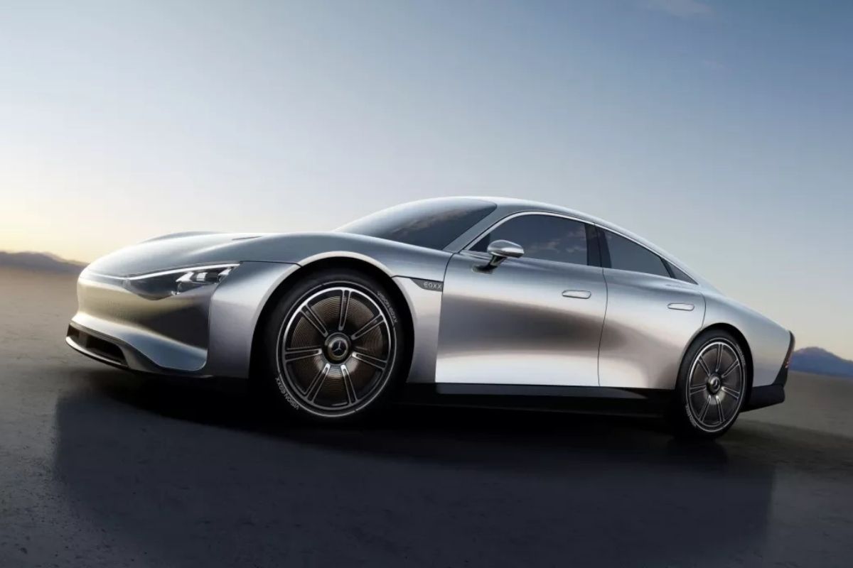 Mercedes-Benz unveils latest EV with 620 miles of range