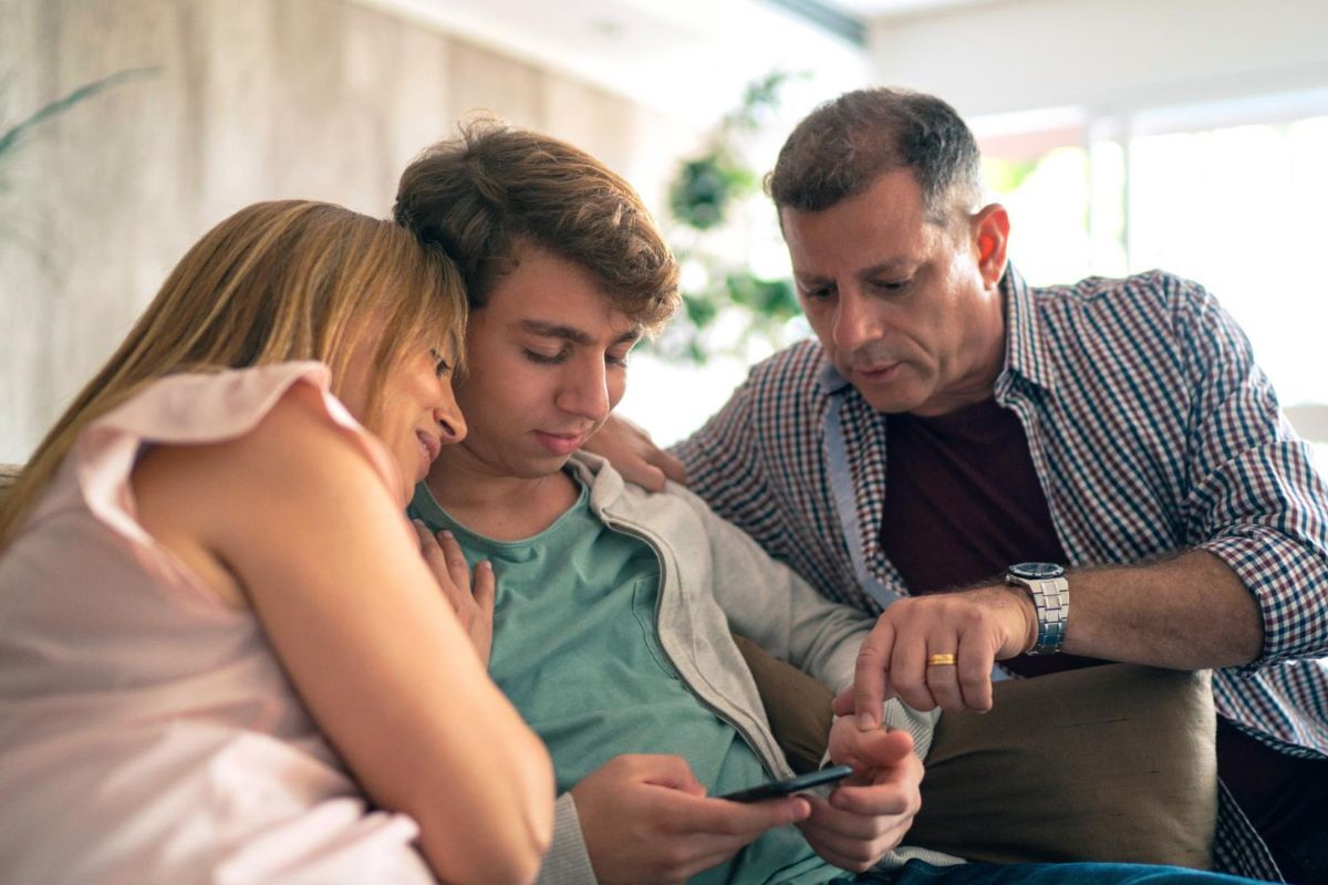 Instagram announces new tools for Parents and Teens in VR