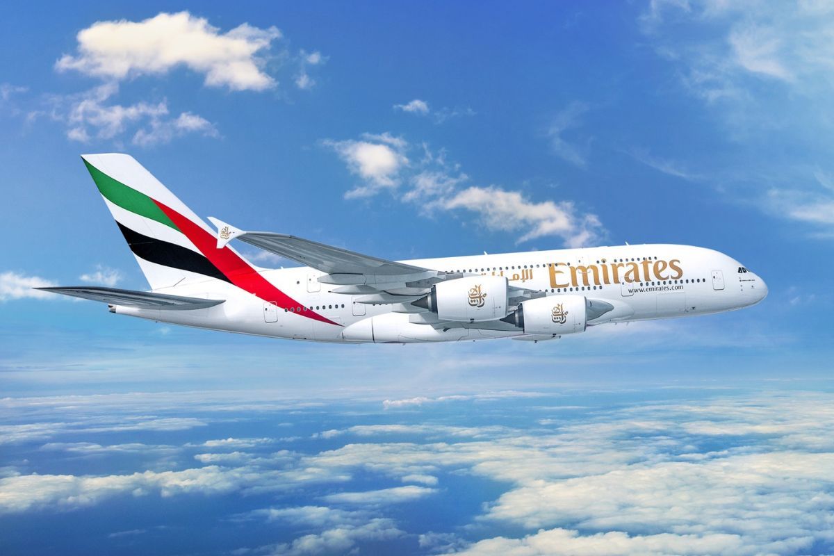 Emirates increases operations to Gatwick Airport with third daily A380 ...