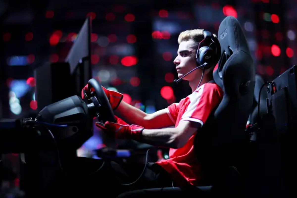 New sim racing venue in Dubai now open for motorsport enthusiasts