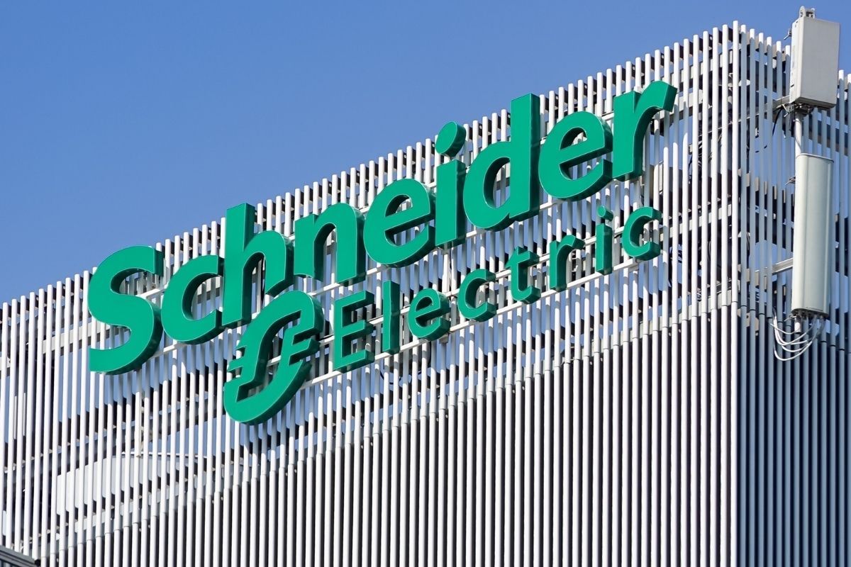 Schneider Electric partners with Intel, Applied Materials to help ...