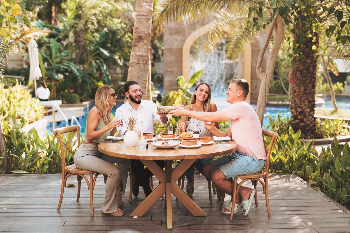 Anása welcomes guests back with the irresistible flavours of the ...