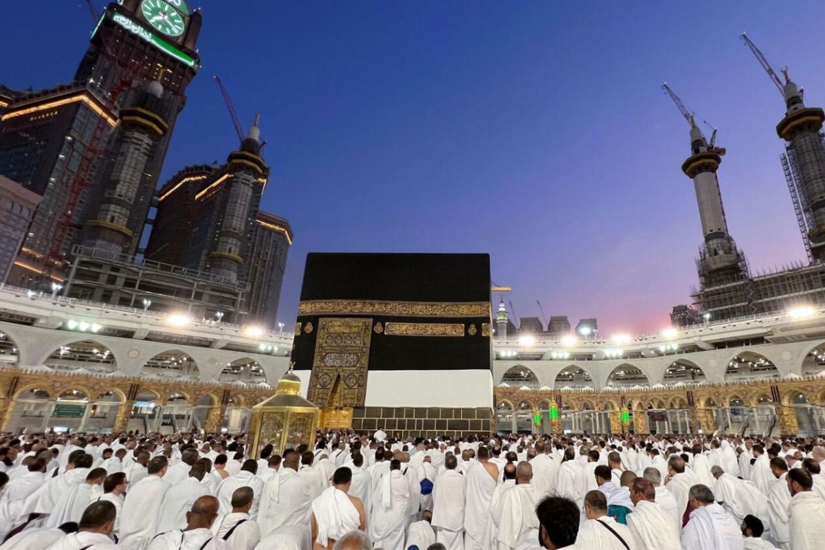 UAE-Saudi Travel: Affordable Umrah Packages and E-Visas Drive Surge in ...
