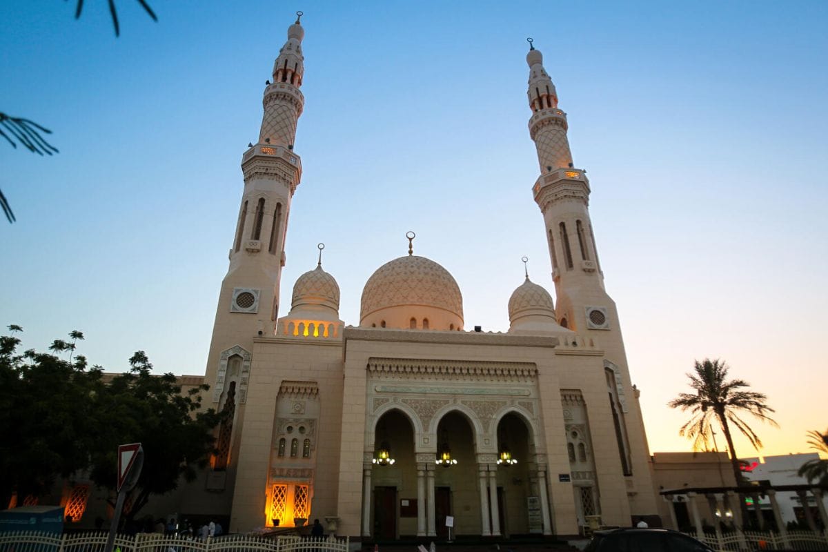 Imams and Muezzins Can Now Reserve Parking Spaces at Mosques in Dubai ...