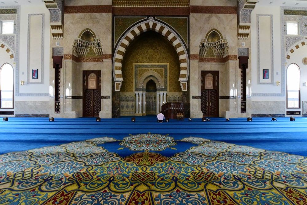 Exploring Beautiful Mosques in Dubai