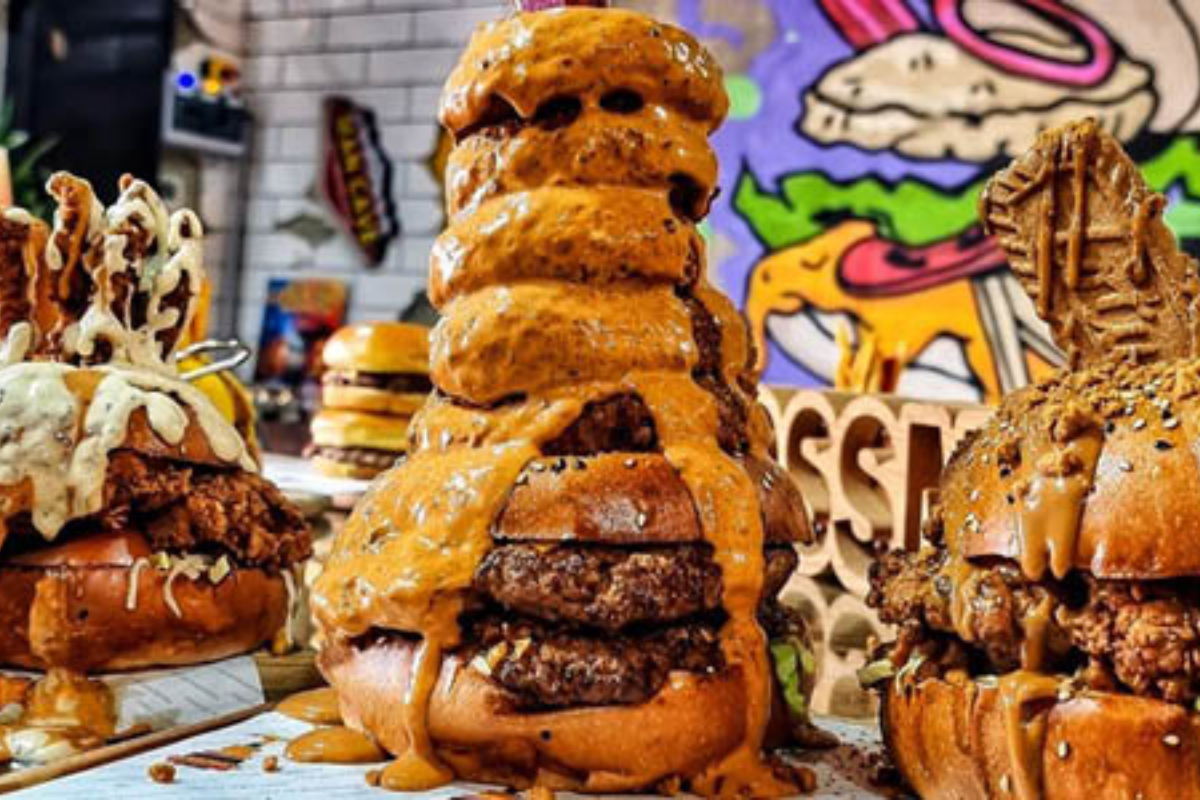 Burger Lovers Unite: The Burgr Factory in Dubai is a Must-Try