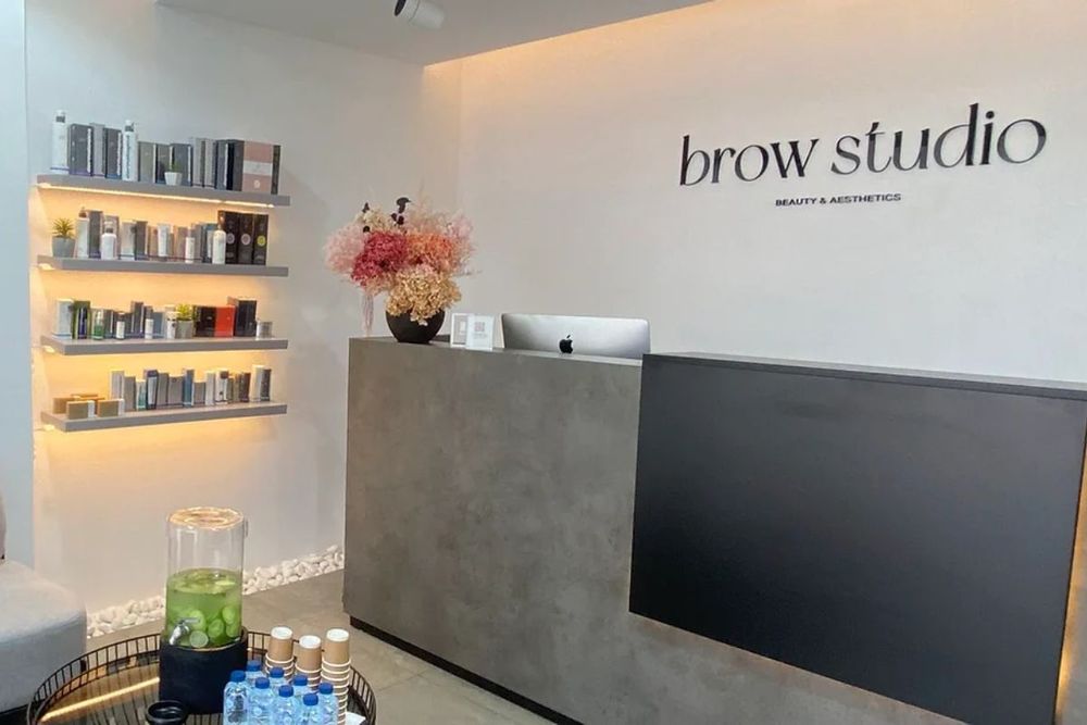 Perfectly Arched: Unveiling the Top Brow Bars in Dubai for Effortlessly ...